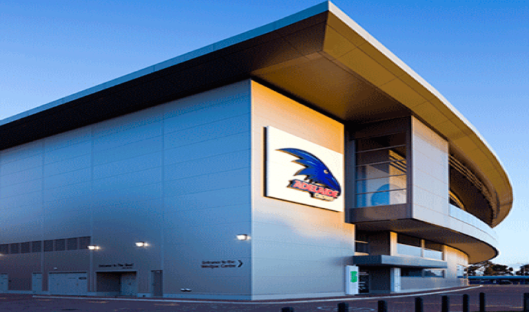 Bondor Kicks Winning Goal - Bondor